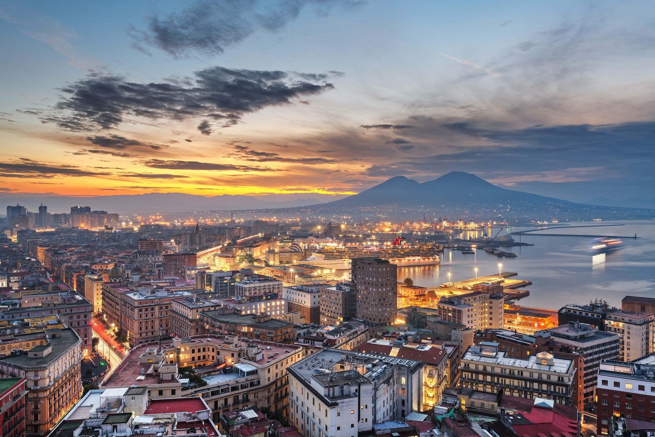 Veduta di Napoli al tramonto – Trizio Editore